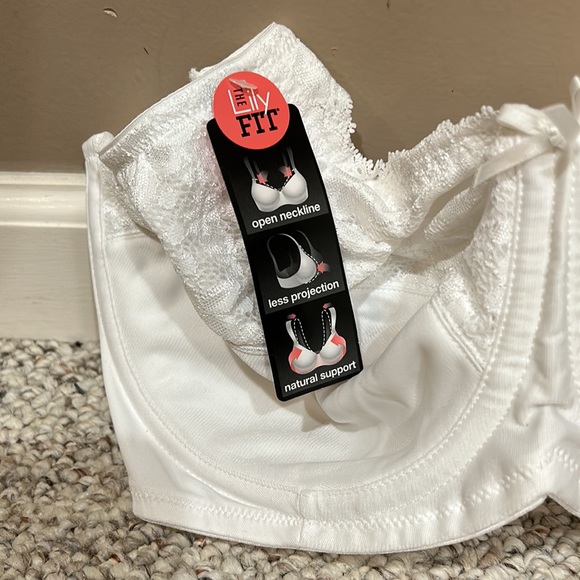 Lilyette | Intimates & Sleepwear | Nwt Lilyette By Bali White Bra ...